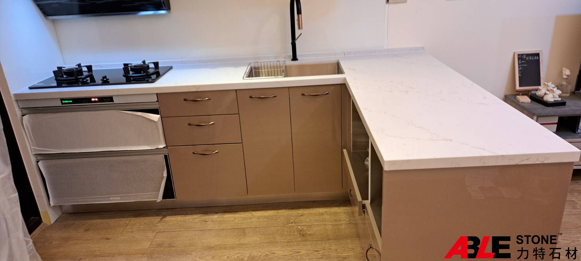 A8131 柏林迷蹤 - AbleStone艾柏-自然石紋 - 案例實績 | 艾柏國際有限公司